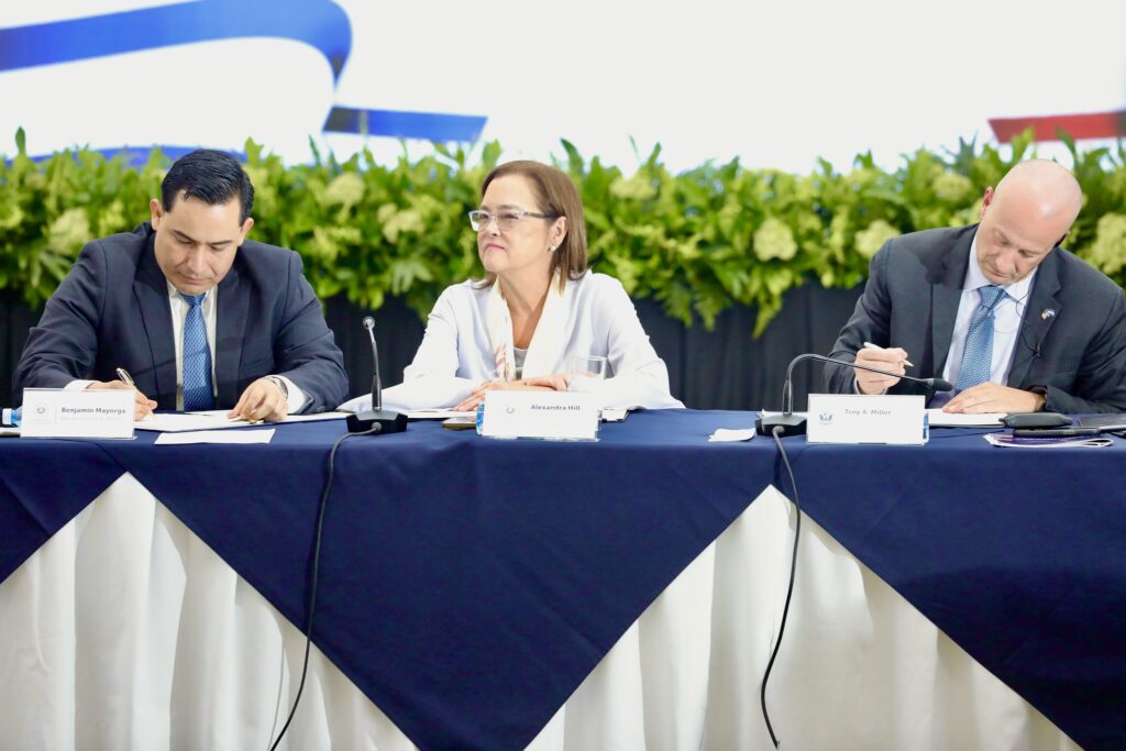 US, El Salvador sign customs cooperation agreement